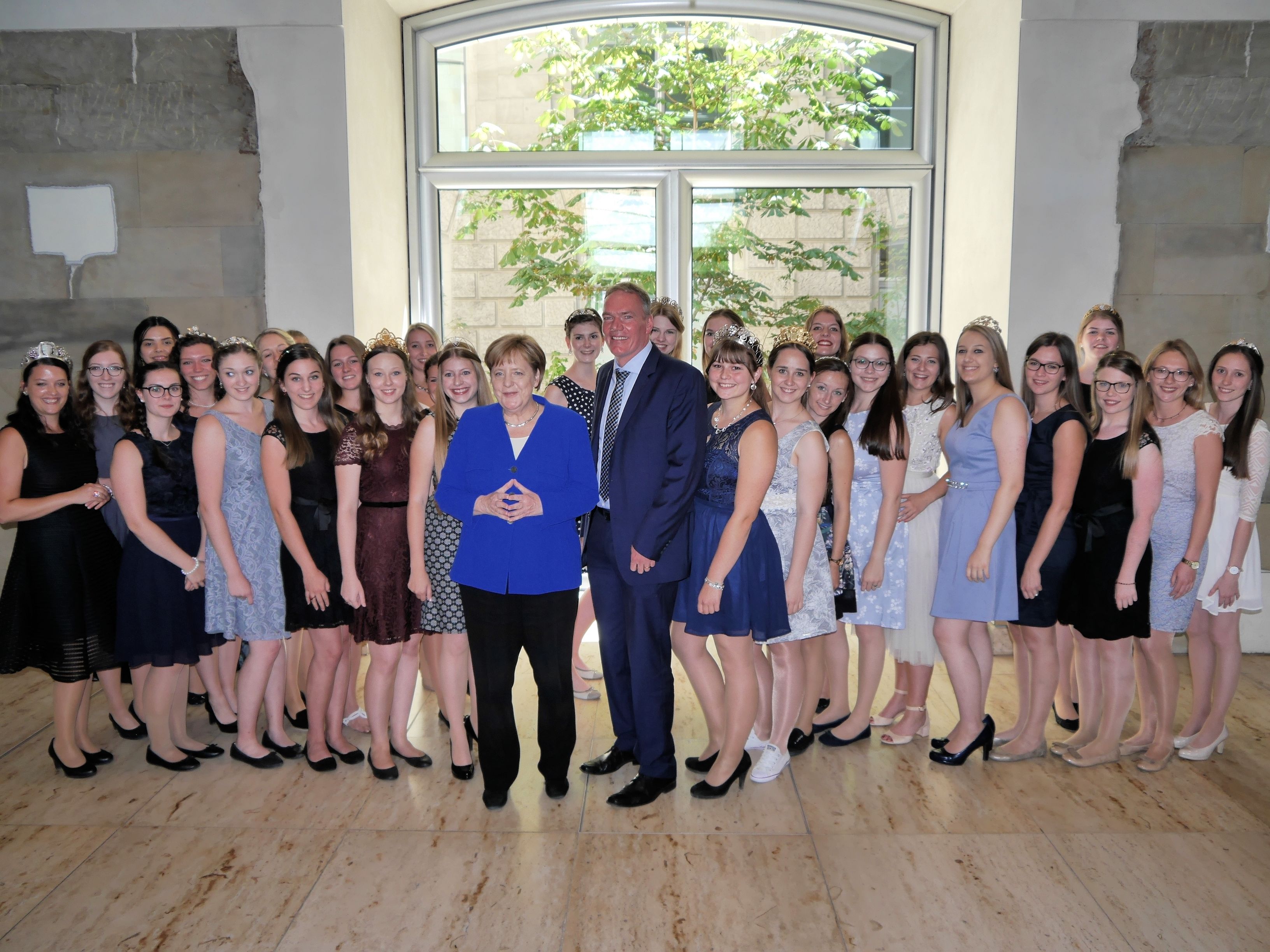 Weinhoheiten aus Trier und Trier-Saarburg im Deutschen Bundestag ...